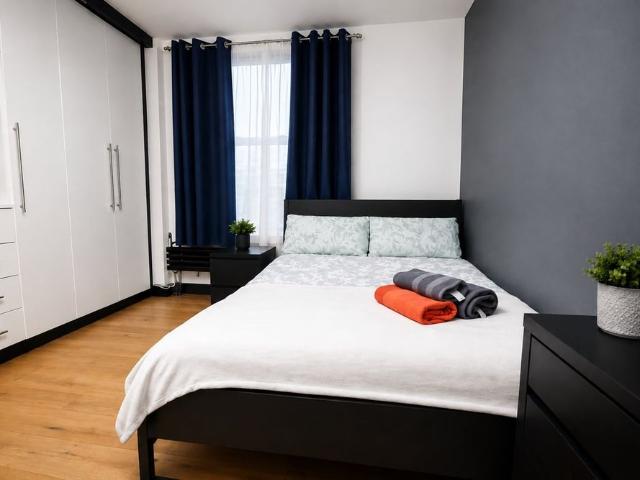 3 Bed Flat, Royal College St, NW1