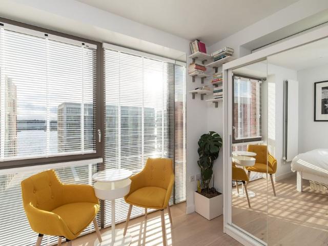 3 Bed Flat, Royal Crest Avenue, E16
