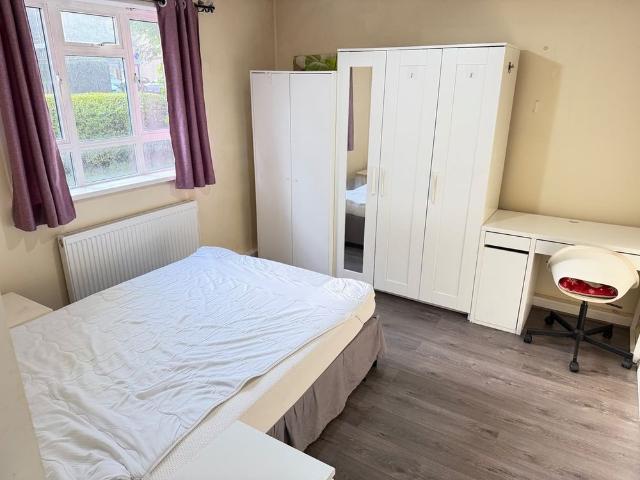 3 Bed Flat, St John's Way, N19