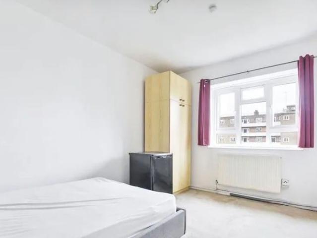 3 Bed Flat, Sulivan Court, SW6