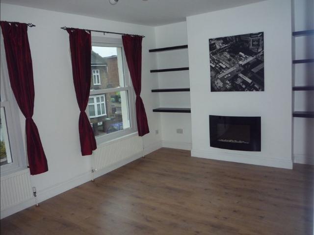 3 Bed Flat, Shardeloes Road, SE14