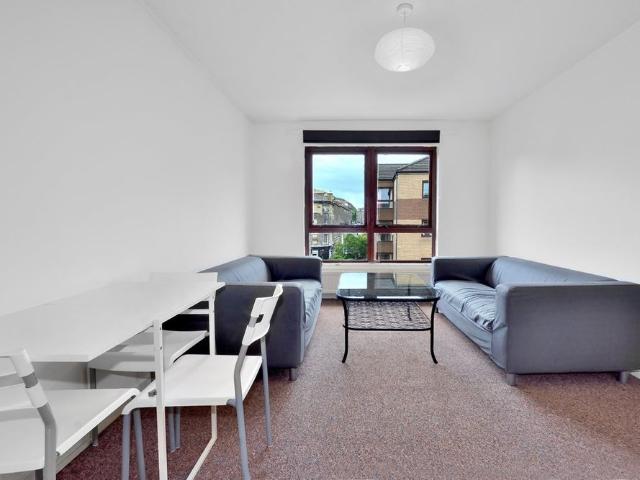 3 Bed Flat, Sienna Gardens, EH9