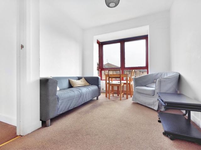 3 Bed Flat, Sienna Gardens, EH9