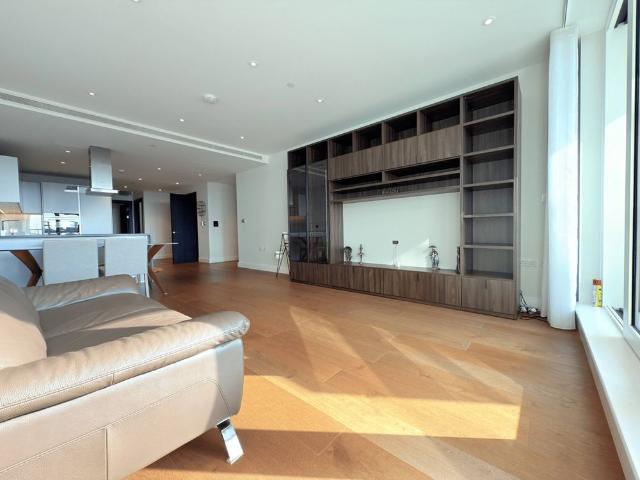 3 Bed Flat, Sophora House, SW11
