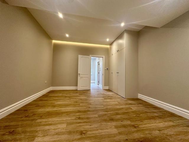 3 Bed Flat, The Rise, N13