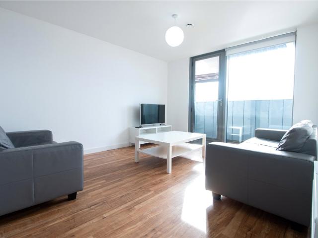 3 bed flat to let in Liverpool