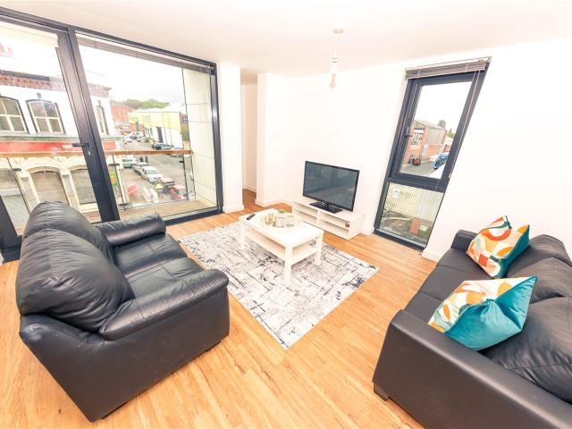 3 bed flat to let in Liverpool