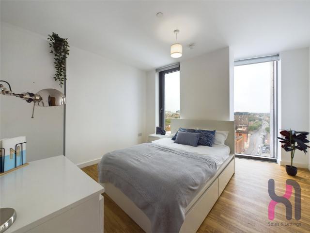 3 bed flat to let in Liverpool