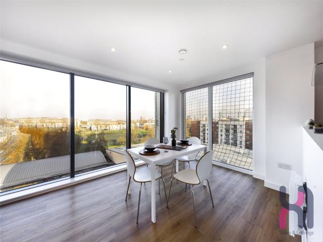 3 bed flat to let in Manchester