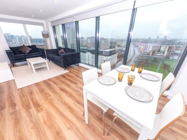 3 bed flat to let in Manchester