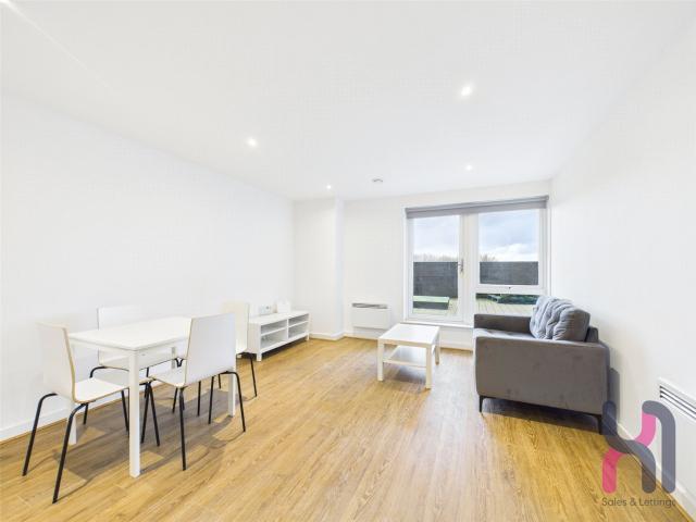 3 bed flat to let in Manchester