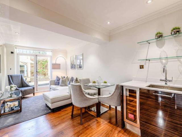 3 bed flat to rent