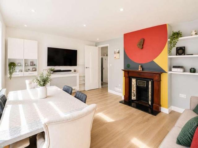 3 bed flat to rent