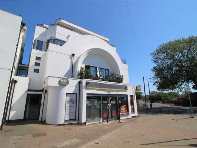 3 bed flat to rent