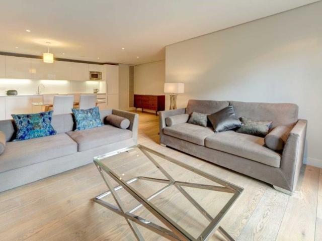 3 bed flat to rent