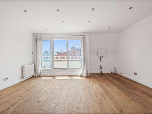 3 bed flat to rent