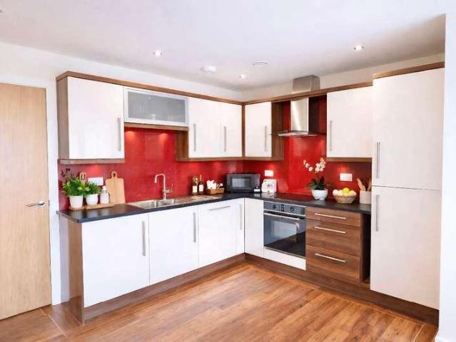 3 bed flat to rent