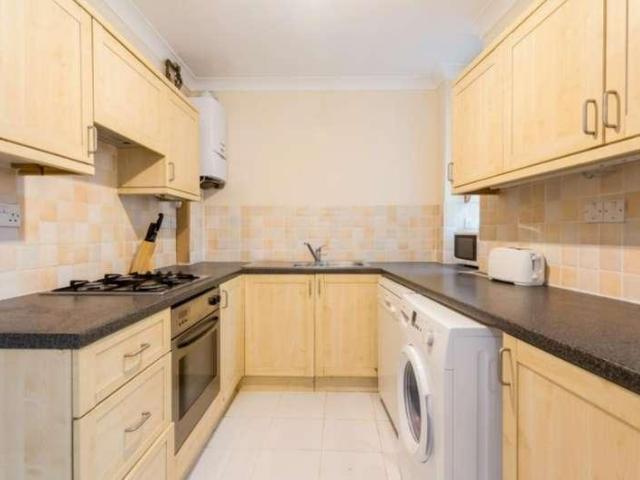 3 bed flat to rent
