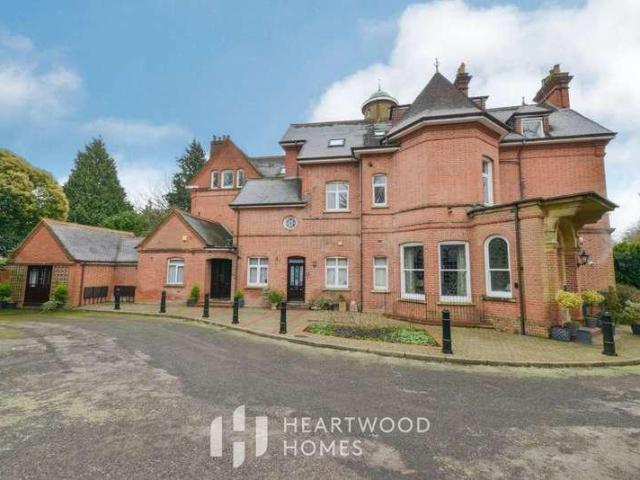 3 bed flat to rent
