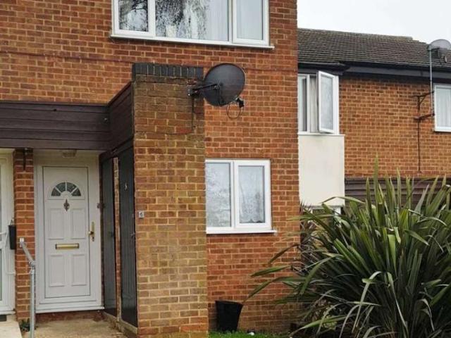 3 bed flat to rent