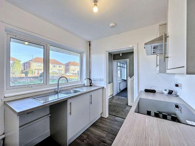 3 bed flat to rent