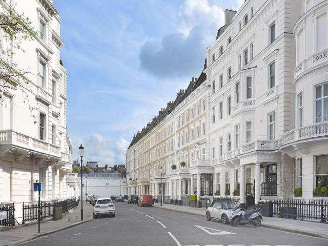 3 bed flat to rent
