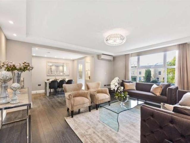 3 bed flat to rent