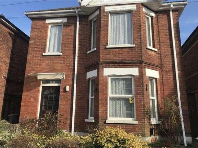 3 bed flat to rent