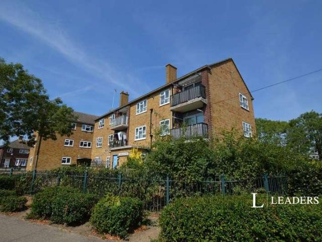 3 bed flat to rent