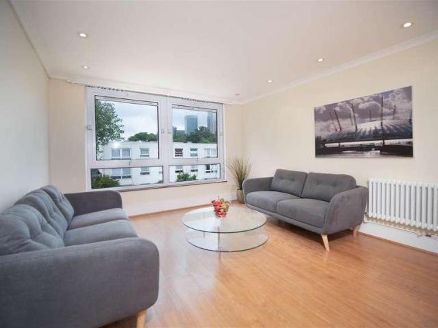 3 bed flat to rent