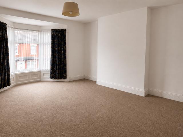 3 bed flat to rent in Crofton Street, South Shields, NE34