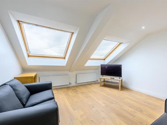 3 bed flat to rent in Eslington Terrace, Newcastle Upon Tyne, NE2