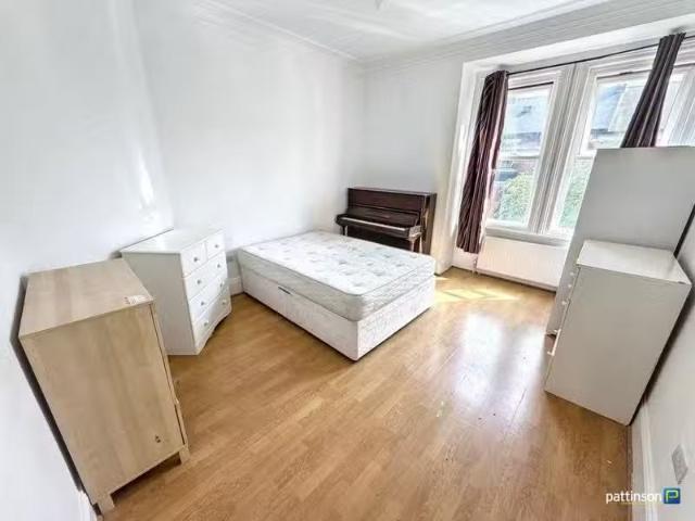 3 bed flat to rent in Hyde Terrace, NE3, Newcastle Upon Tyne