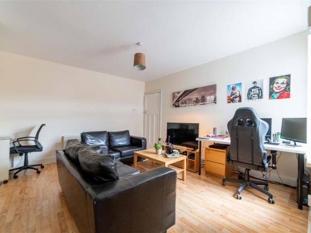 3 bed flat to rent in Sackville Road, Newcastle Upon Tyne, NE6