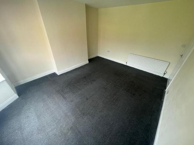 3 bed flat to rent in Strathmore Crescent, Newcastle upon Tyne, NE4