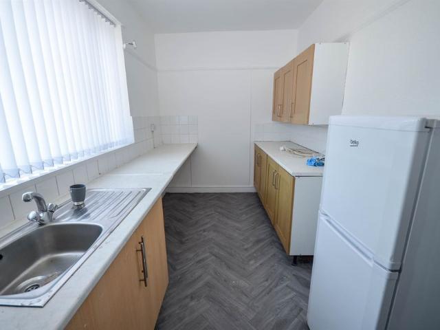 3 bed flat to rent in Thorndale Road, Sunderland, SR3