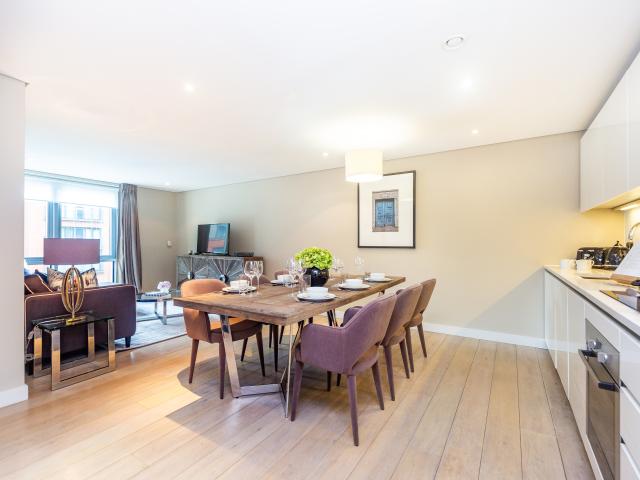 3 bed flat to rent Merchant Square, Paddington W2