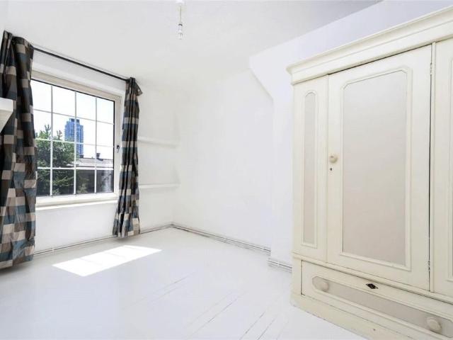 3 Bed Flat, Wilshaw House, SE8