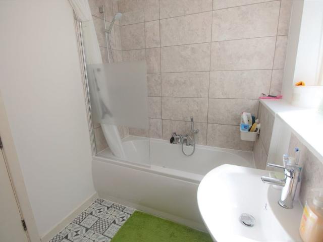 3 Bed Flat, Wood St, L1
