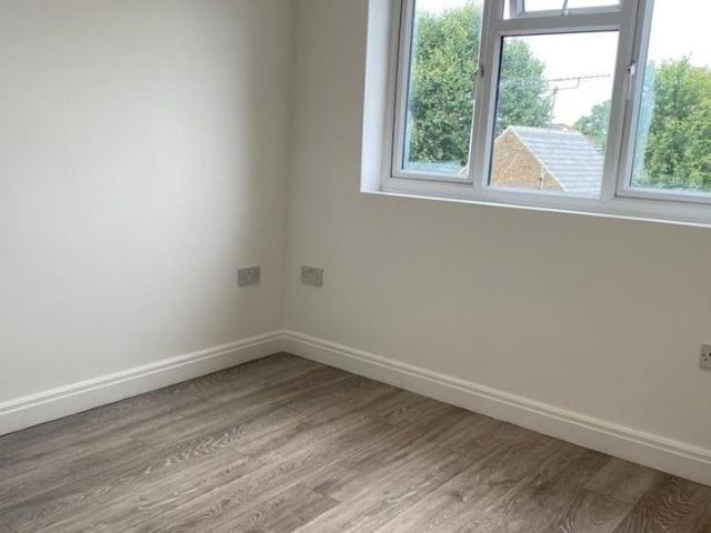 3 Bed Flat, Zayna House, NW10