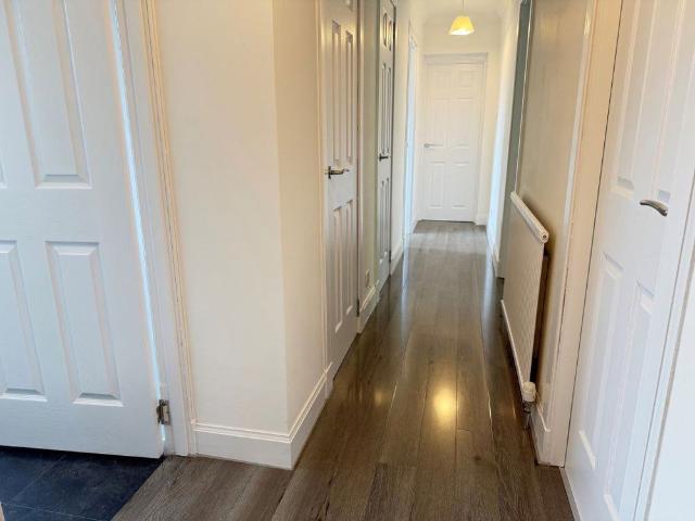 3 Bed Flat