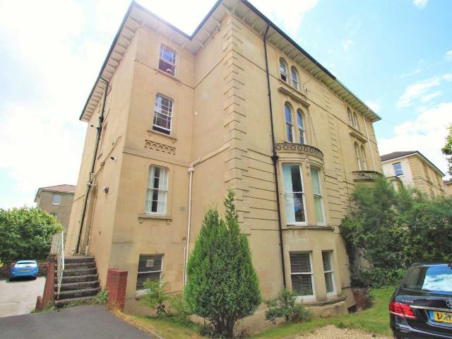3 bed Flat