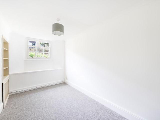 3 Bed Flat