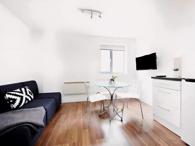 3 Bed Flat
