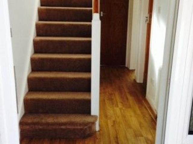 3 bed Furnished house 80 p/w/p/p