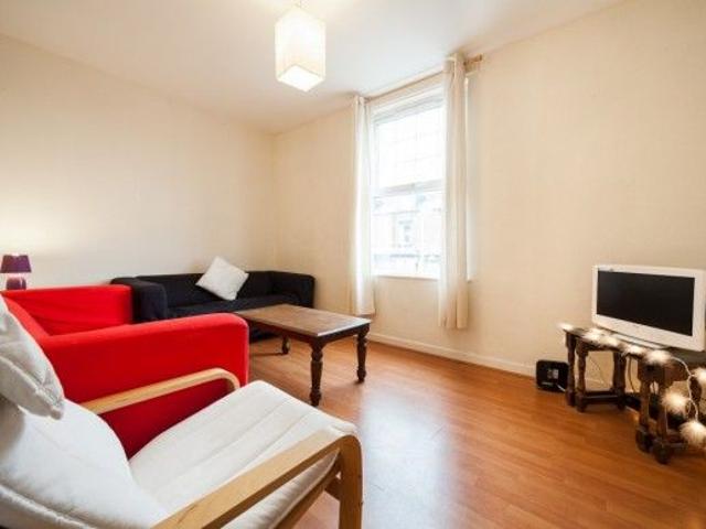 3 Bed Grimthorpe Terrace, Headingley, Ls6