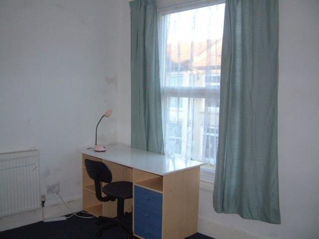 3 bed house