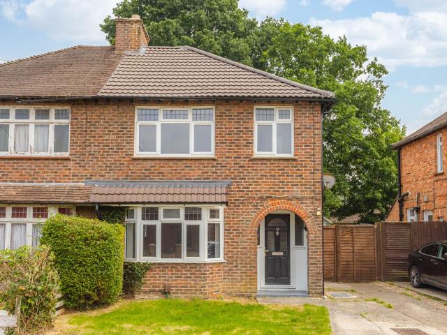 3 Bed House To Let