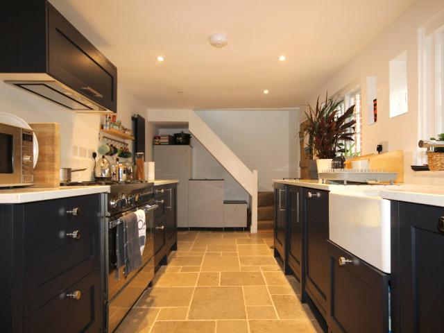 3 bed house to let in The Green, Amersham HP7