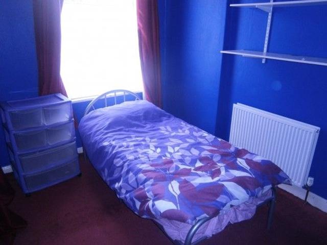 3 Bed House to Let Nr. Bradford Uni
